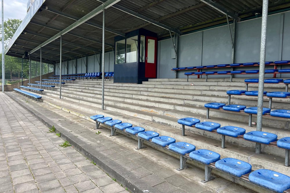 Tijdelijke zitplaatsen gecreëerd - ACV Assen