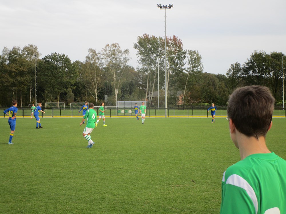 AD'69 JO19-1 verslaat in Aalten op sportpark Zuid SP Lochem JO19-3 met ...