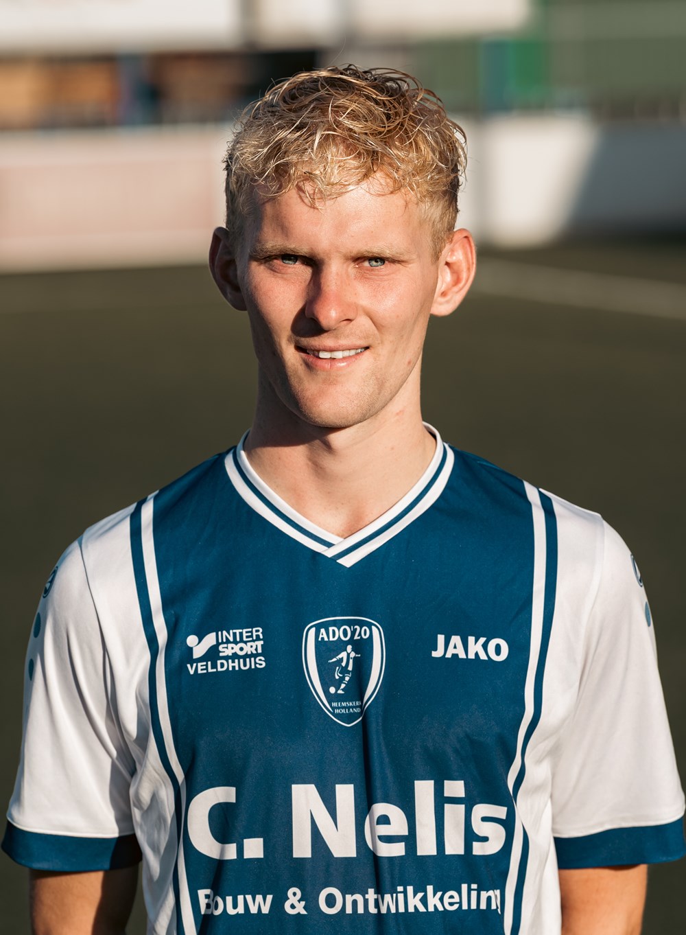 ADO'20 pakt winst in de absolute slotfase - ADO'20