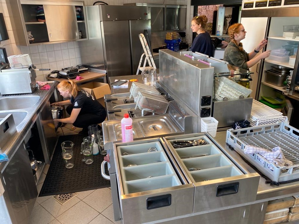 Dankjulliewel harde werkers! - ATC'65