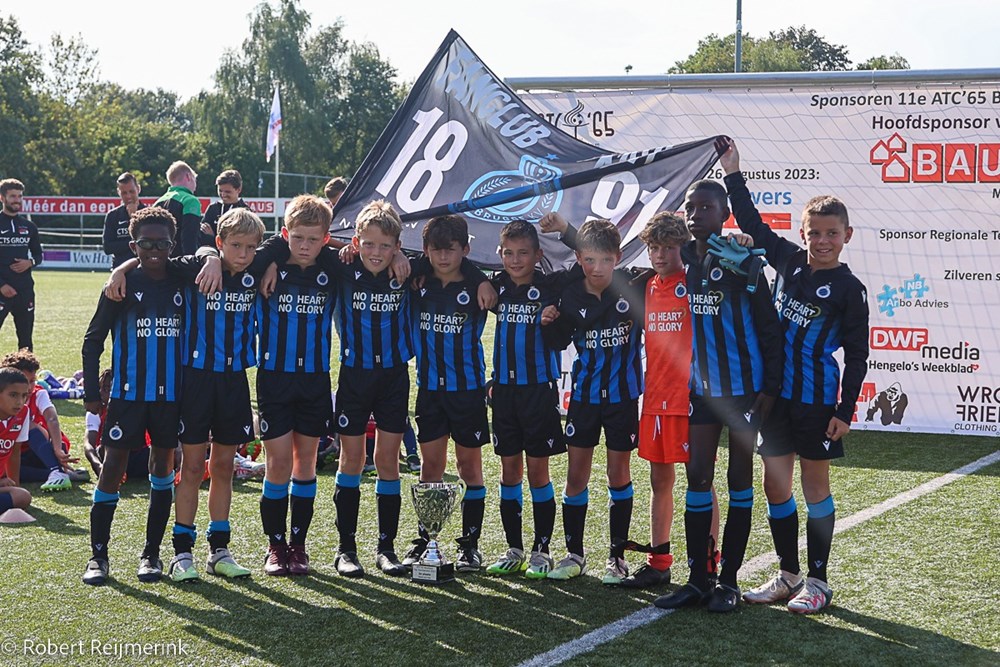 Club Brugge en AZ Alkmaar kronen zich tot kampioenen op het ATC’65 ...