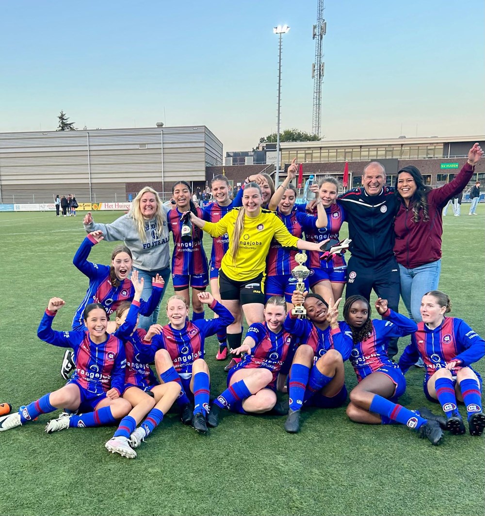 Meisjes/Dames - FC Abcoude