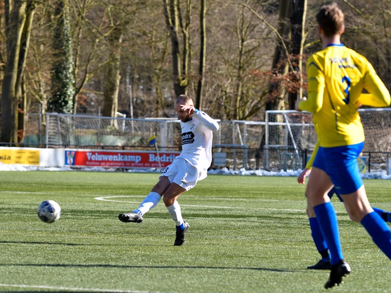 Middagje prijsschieten in Hattem doet AGOVV goed - AGOVV
