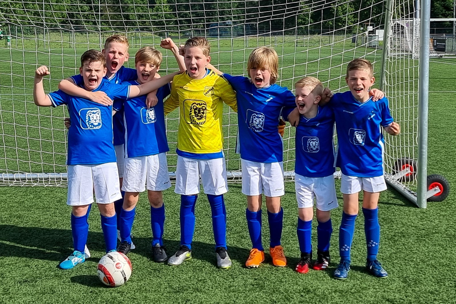 JO9-2 drie keer in een seizoen kampioen - AGOVV