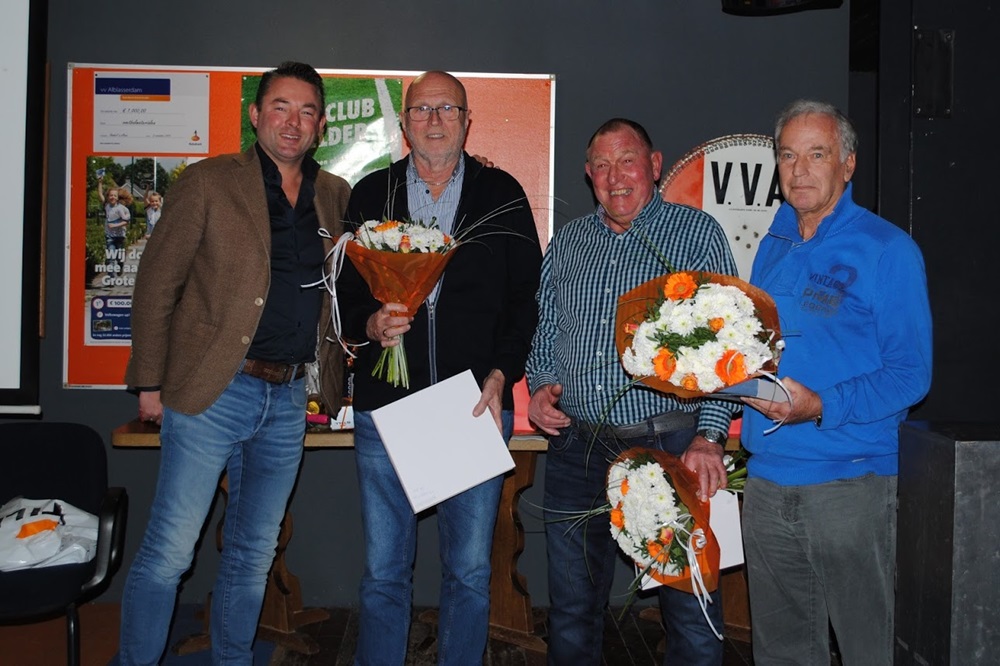 Veel jubilarissen gehuldigd tijdens Algemene Ledenvergadering - vv ...