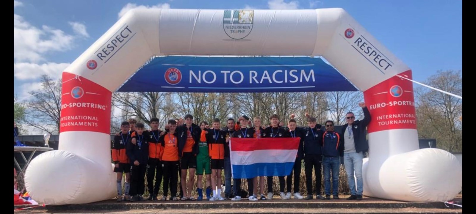 Een mooie 5e plek voor de JO15-1 in Duitsland - v.v. Alphia