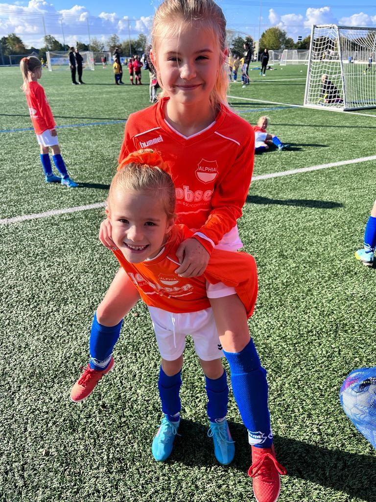 De Alphia leeuwinnen - v.v. Alphia