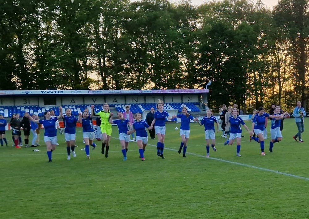 Avanti MO15-1 KAMPIOEN! - Avanti31