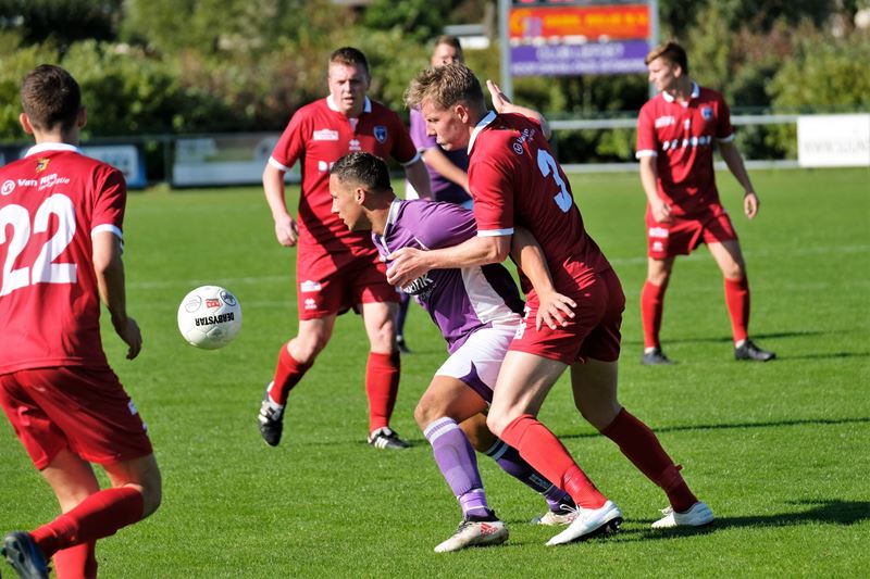 FC AXEL 1 VERLIEST RUIM VAN BRUSE BOYS, 4-0. - FC Axel