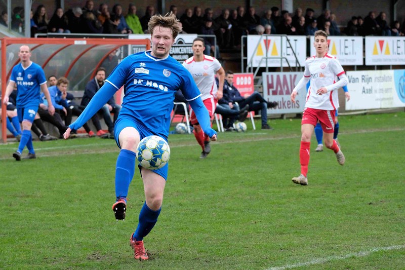 FC AXEL 1 SPEELT GELEIJK TEGEN HELLEVOETSLUIS. - FC Axel
