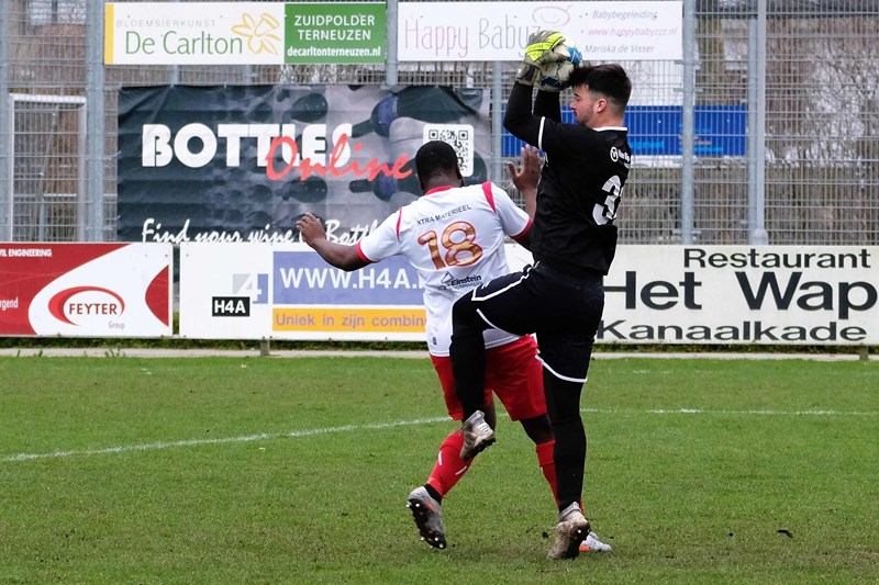 FC AXEL 1 SPEELT GELEIJK TEGEN HELLEVOETSLUIS. - FC Axel