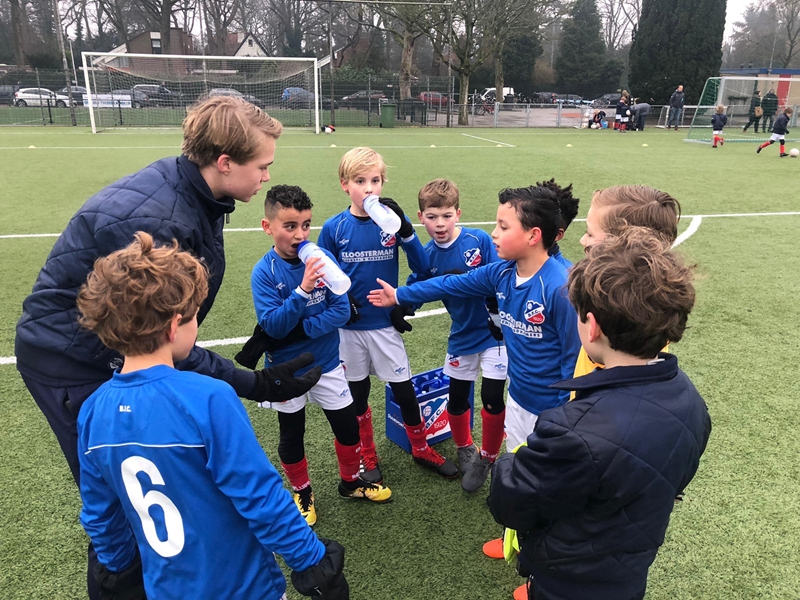 JO9-1 imponeert met overtuigende zege op Zwaluwen Utrecht - Bussumse ...