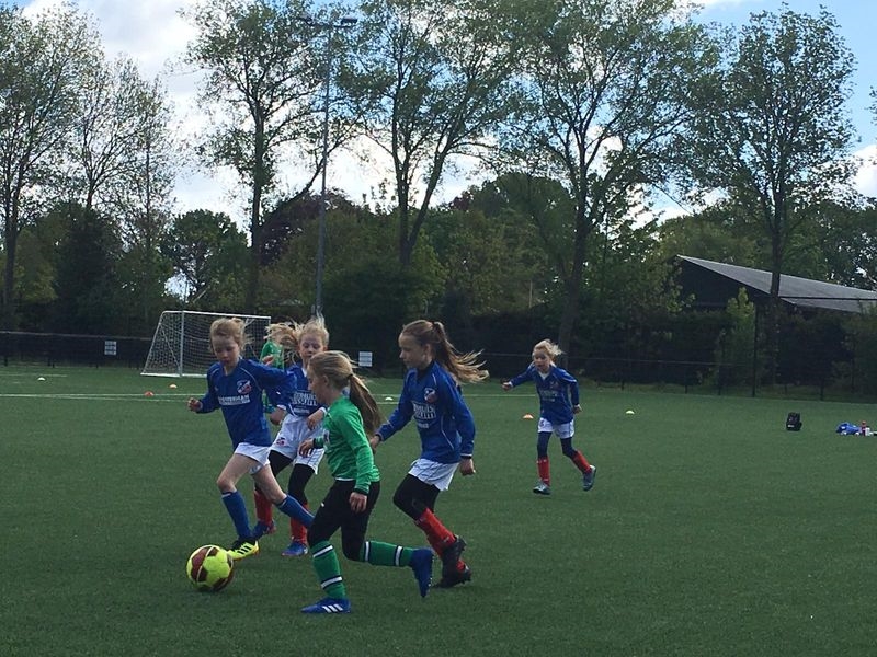 Druk zetten, scoren! - Bussumse Football Club