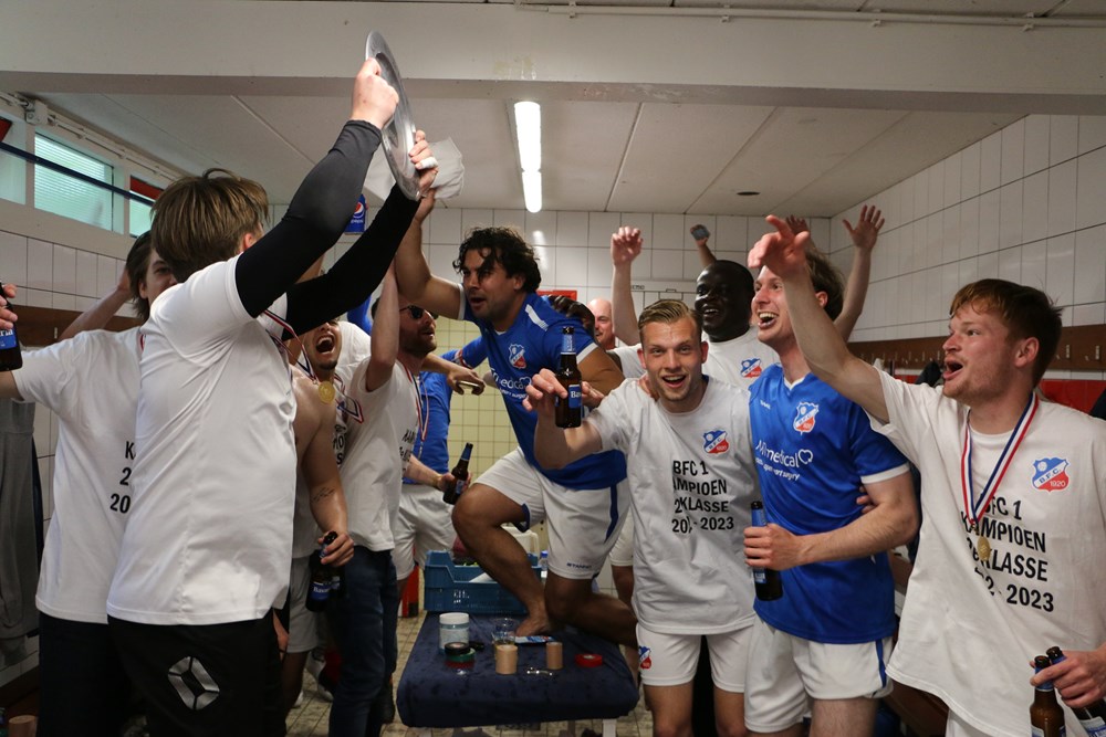 BFC1 kampioen! Foto's! - Bussumse Football Club