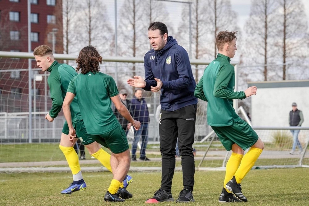 INTERVIEW (De Limbuger): Daan Knapen uit Nederweert verruilt spelersbus ...