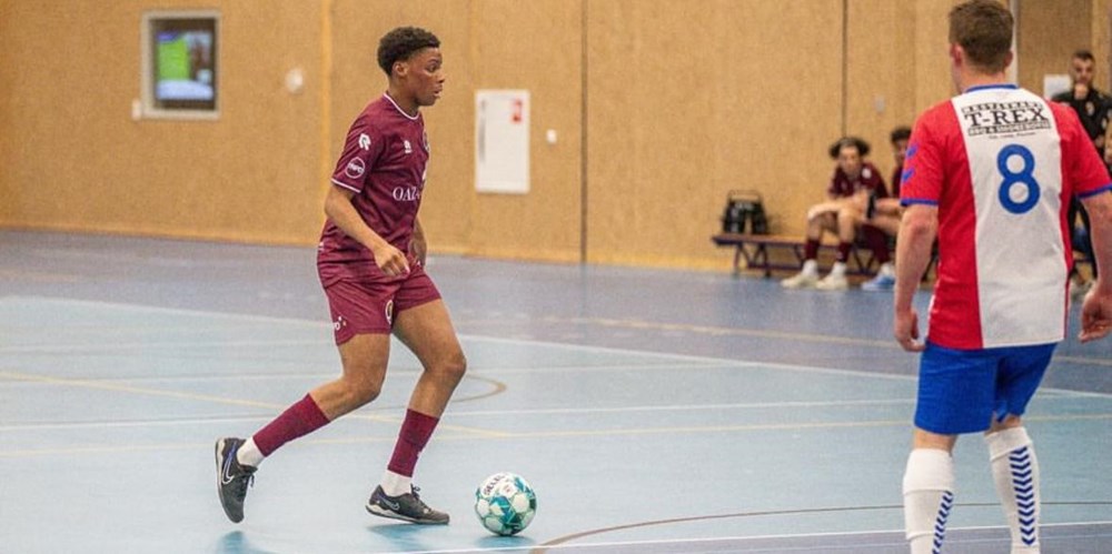 Baba Cole keert terug bij Blauw Geel ' 55 - Blauw Geel '55