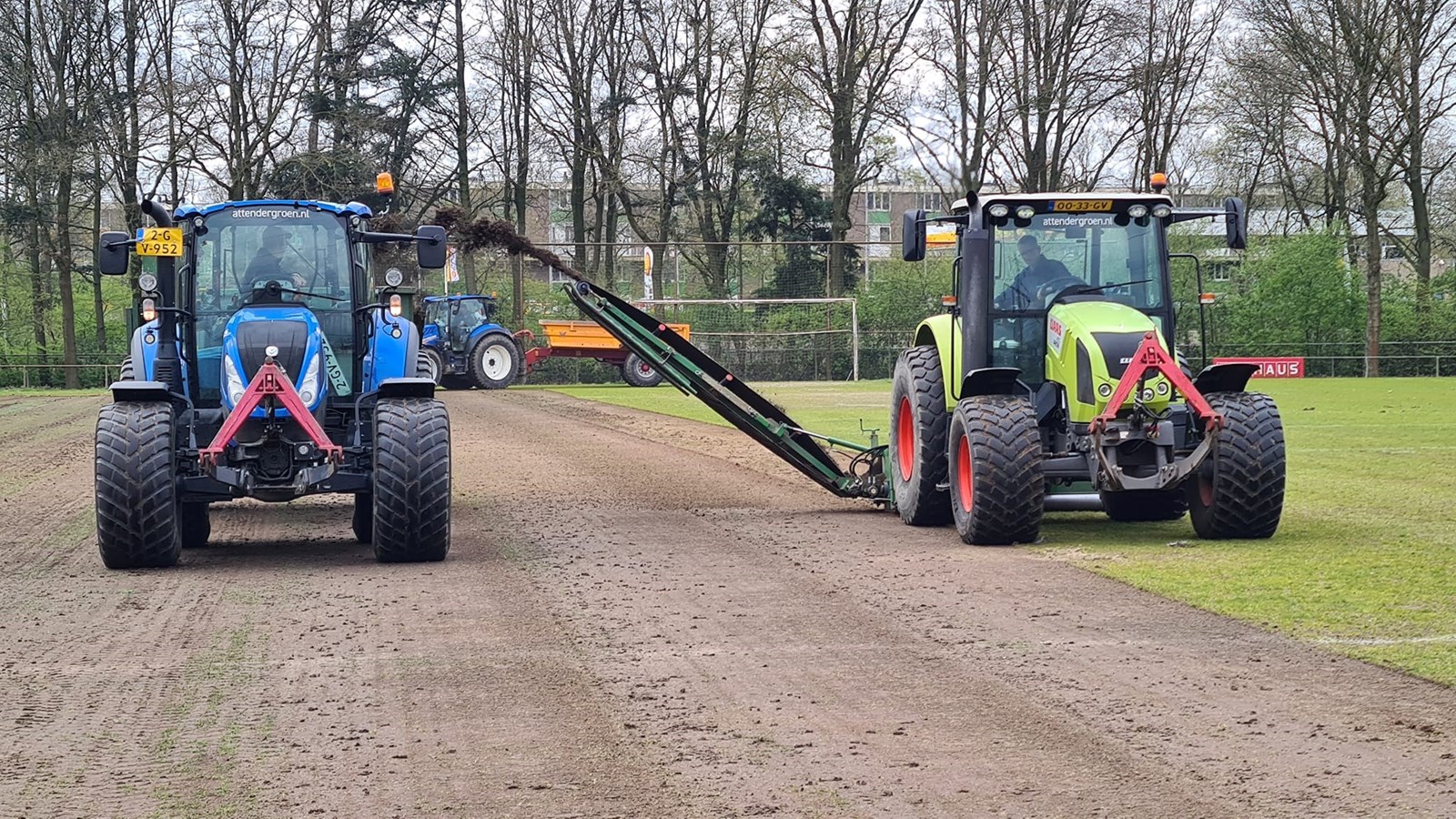 Groot onderhoud veld C van start - Wij zijn SV BLERICK