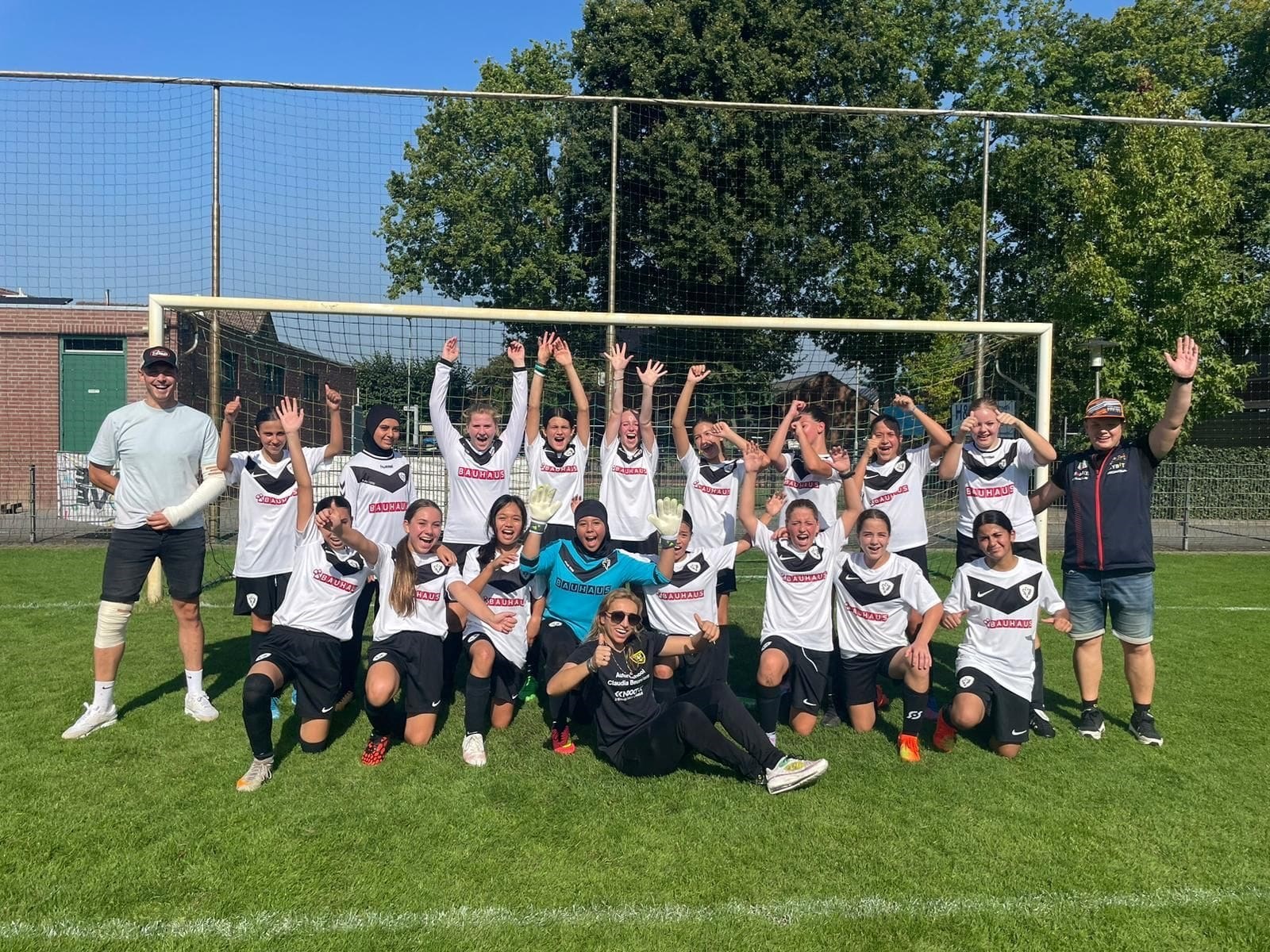 Succes voor het SVB meiden team - Wij zijn SV BLERICK