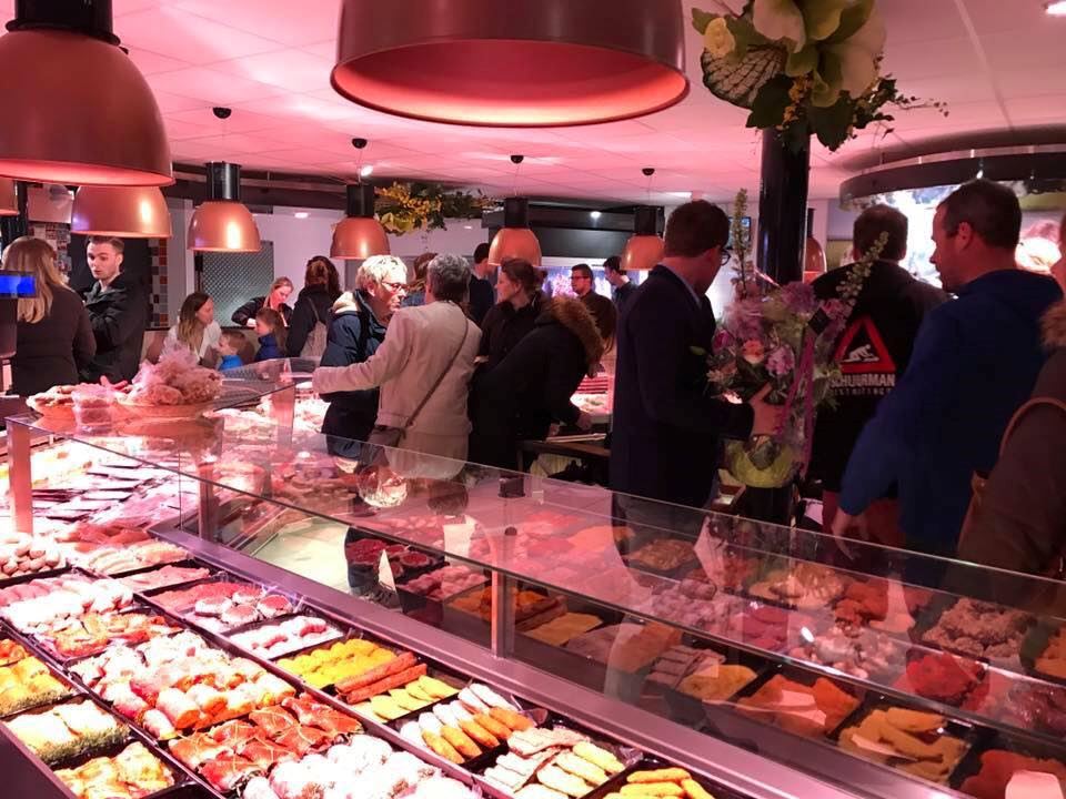 Slagerij Rietveld opent nieuwe winkel - vv Bodegraven
