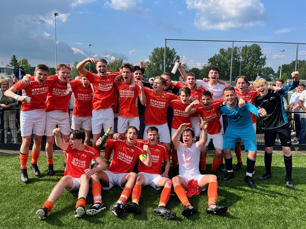 sv Budel JO19-1 is kampioen! - Budel
