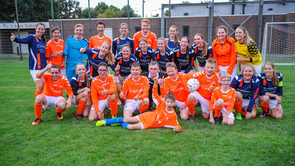 sv Budel G1 wint tijdens opening G-voetbalseizoen! - Budel