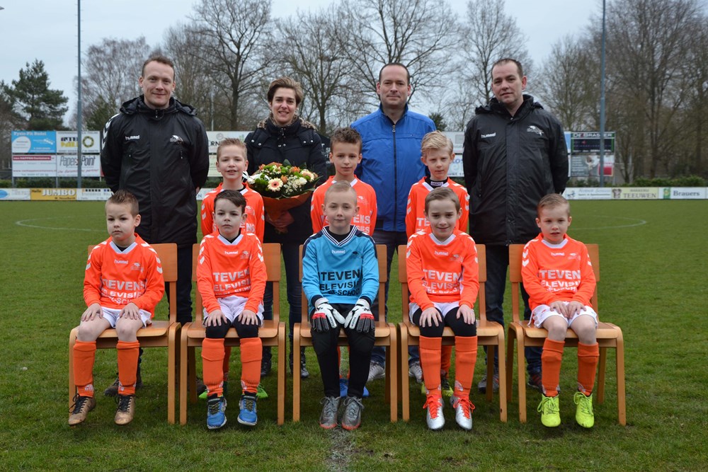 sv Budel bedankt nieuwe teamsponsoren 2017-2018 - Budel