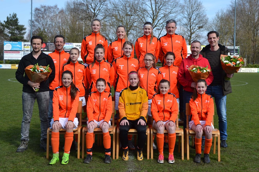 sv Budel bedankt nieuwe teamsponsoren 2017-2018 - Budel