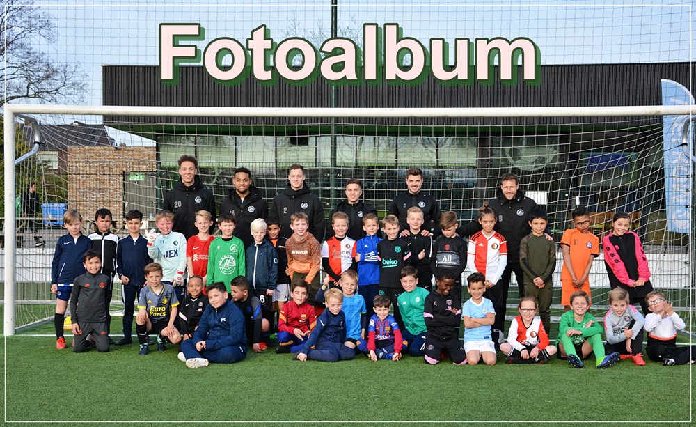Selectie 1e elftal geeft een voetbalclinic aan JO8 en JO9 - www ...