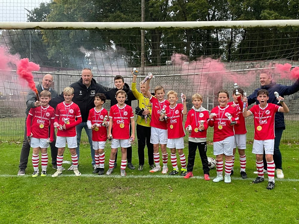 DOVO JO11-1 kroont zich tot kampioen na spectaculaire comeback in Amersfoort ...