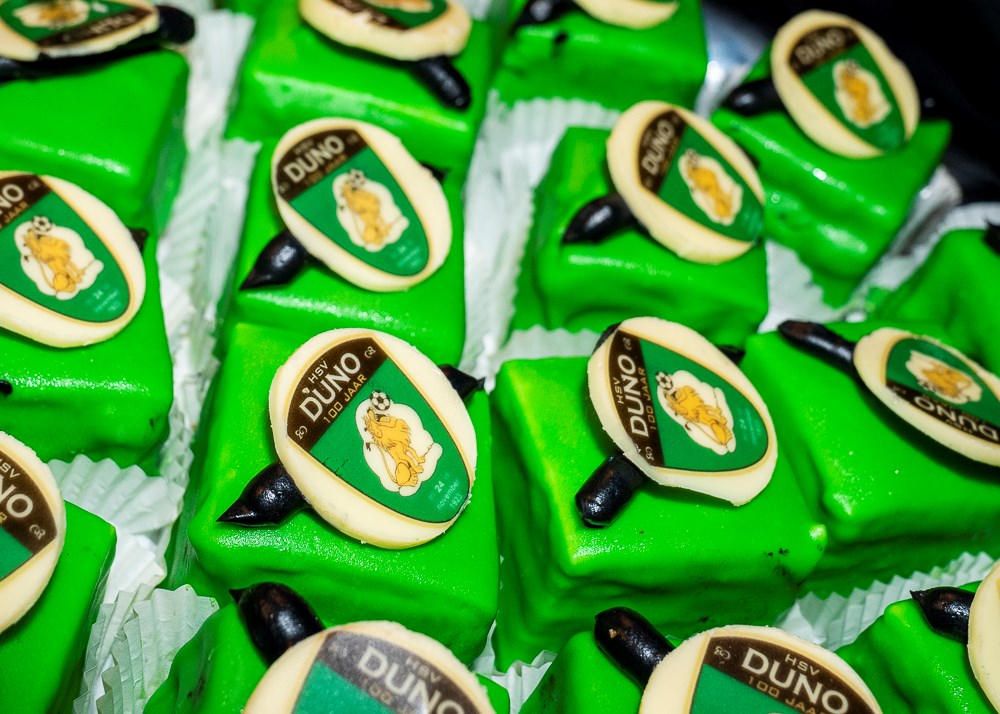Feestplezier met foto's DUNO's reünie en receptie 100 jaar - HSV DUNO