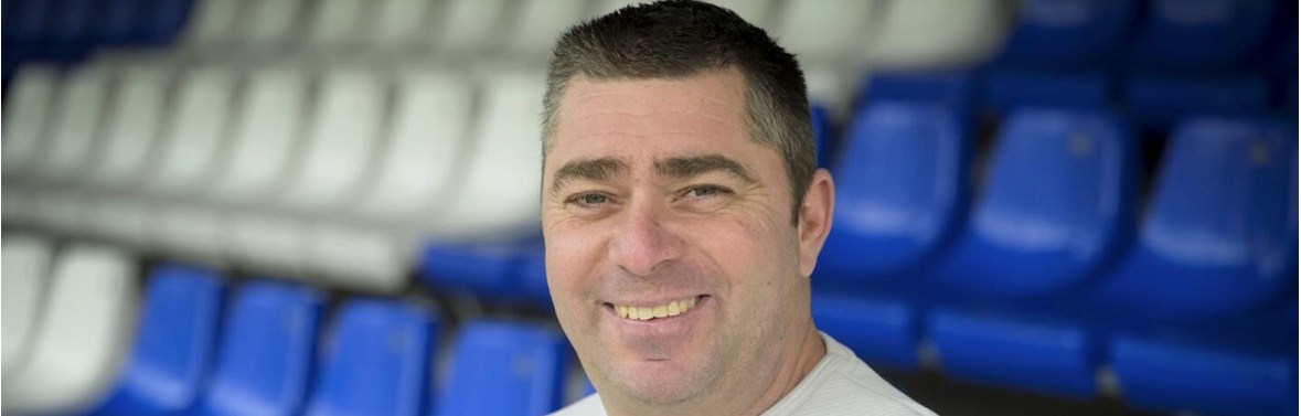 Dennis Schoonewil legt functie neer - vv Drechtstreek