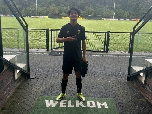 Junayd Oahalou, van DVS33 O15-1, volgend seizoen bij Vitesse - DVS'33 ...