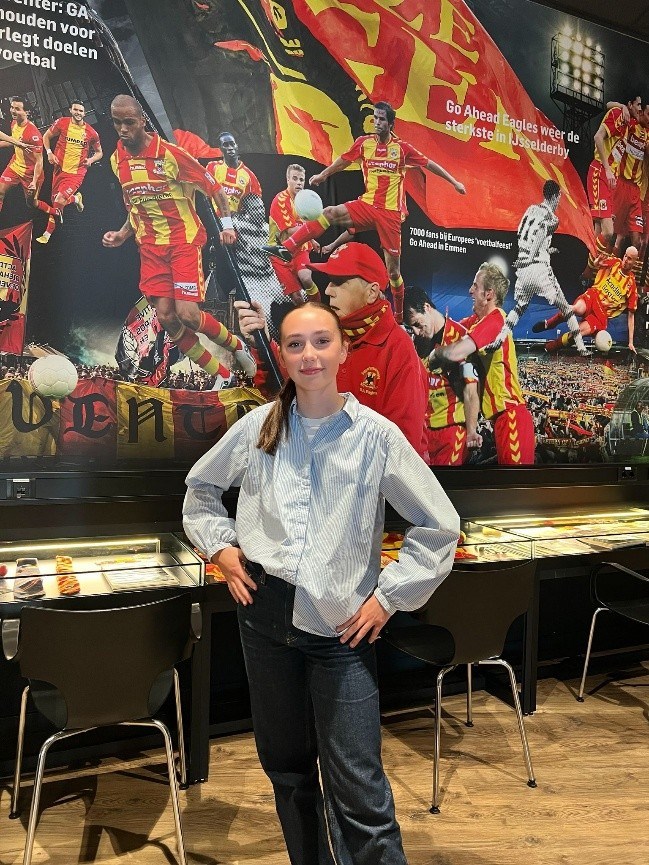 Febe Kosters maakt mooie stap naar Go Ahead Eagles MO16 - DVS'33 Ermelo