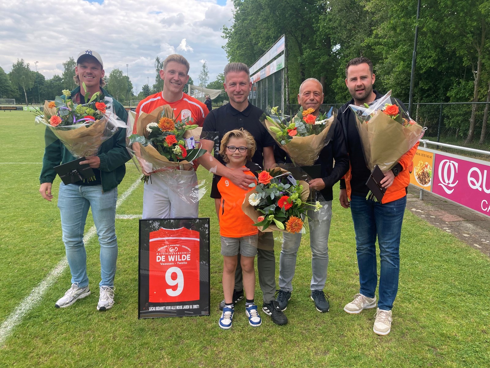 Vijf v.v. Emst selectieleden nemen afscheid - Emst