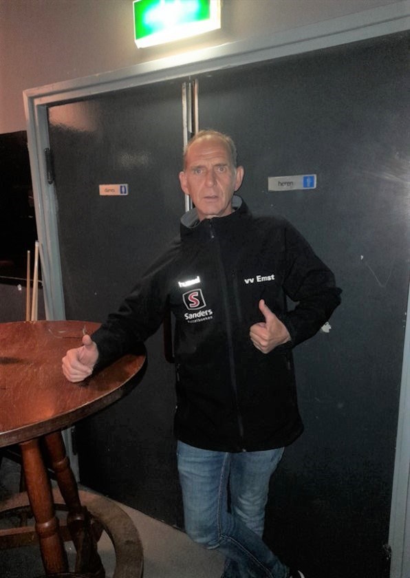 V.v. Emst 75 jaar: interview met oud jeugdleider en oud jeugdtrainer ...