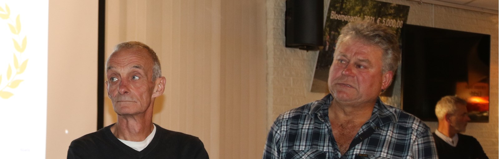 Het duo Frank Spijker en Joop Logen bezig aan laatste seizoen als trainer en leider Epe 2. - SV Epe