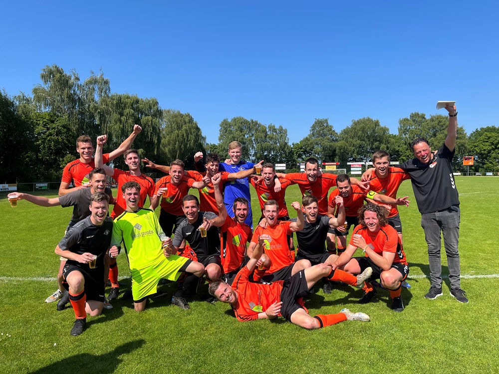 John Janssen in afscheidsinterview: ‘Dat ik hier acht jaar trainer zou ...