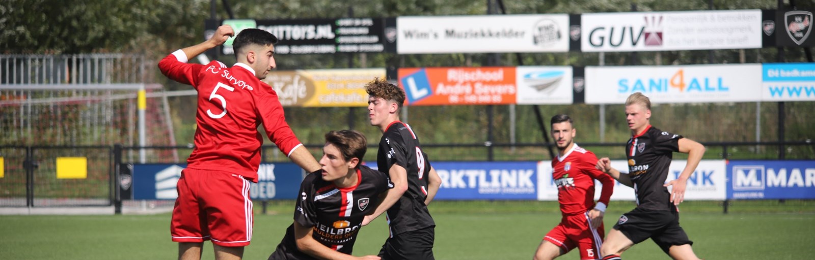 FC Suryoye en VIOD delen de punten - FC Suryoye