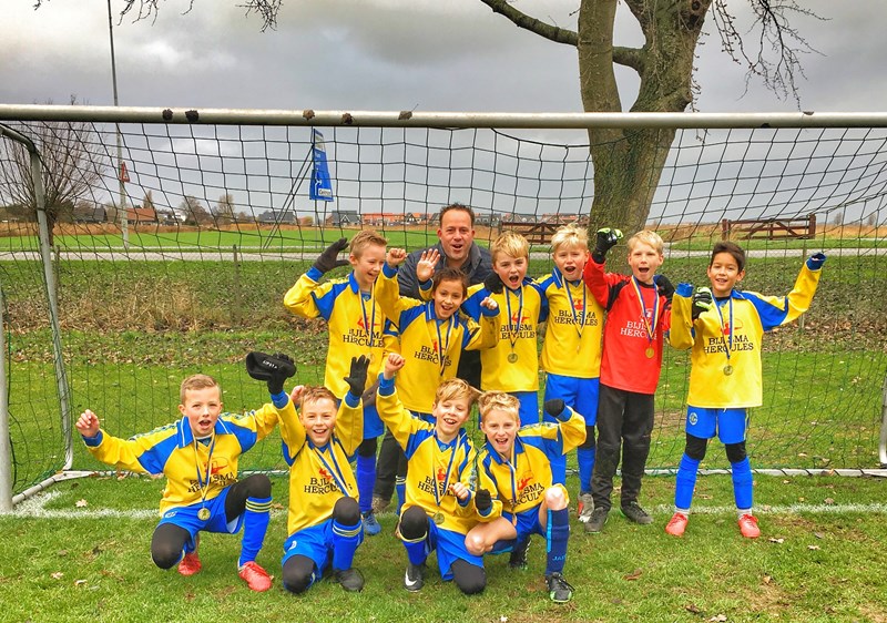 SC Franeker JO11-1 Erop en Erover en Kampioen! - SC Franeker