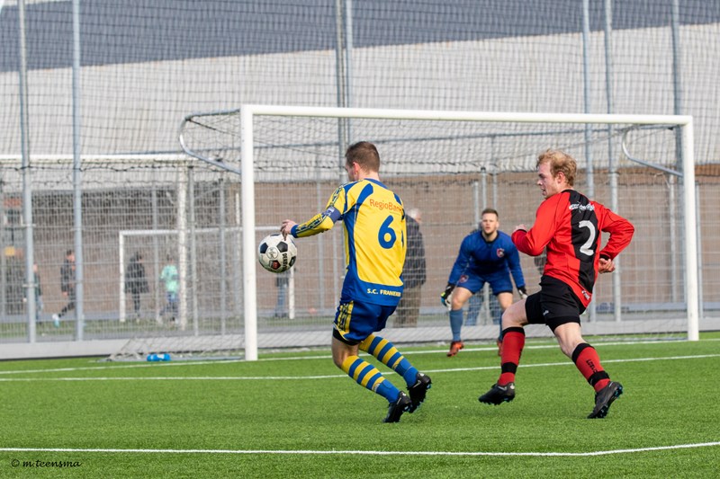 SC Franeker nieuwe koploper na zege in extremis. - SC Franeker