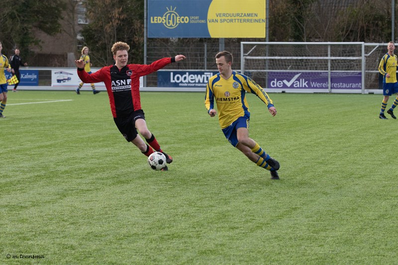 SC Franeker nieuwe koploper na zege in extremis. - SC Franeker
