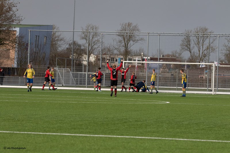 SC Franeker nieuwe koploper na zege in extremis. - SC Franeker