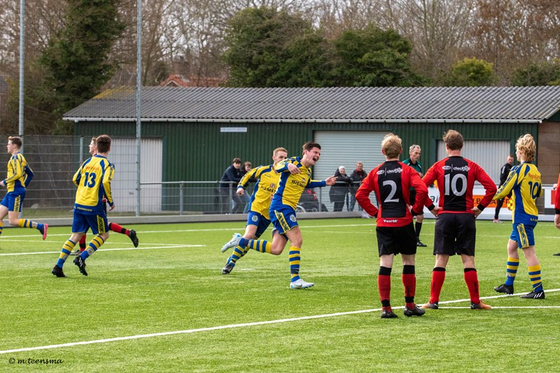 SC Franeker nieuwe koploper na zege in extremis. - SC Franeker