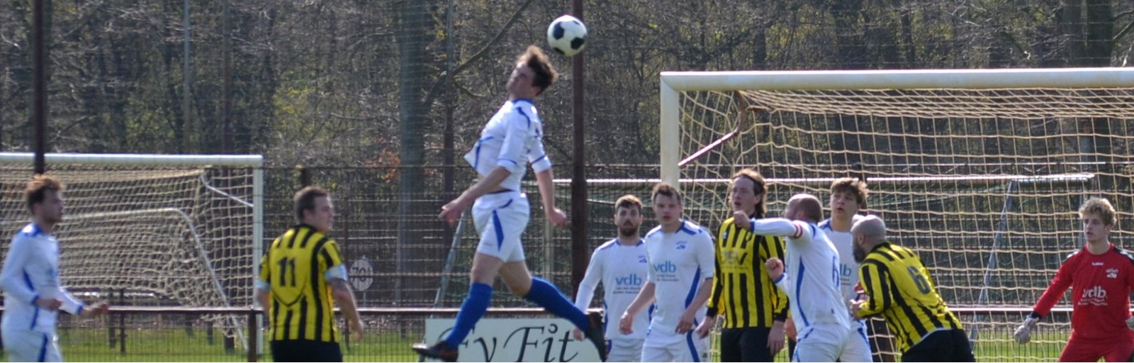 GFC'33 moeizaam langs hekkensluiter VVV'03 - GFC'33