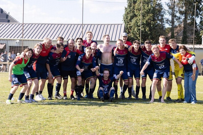 KFC yoyoot verrassend terug naar 2de provinciale: de frisse KFC-jeugd ...