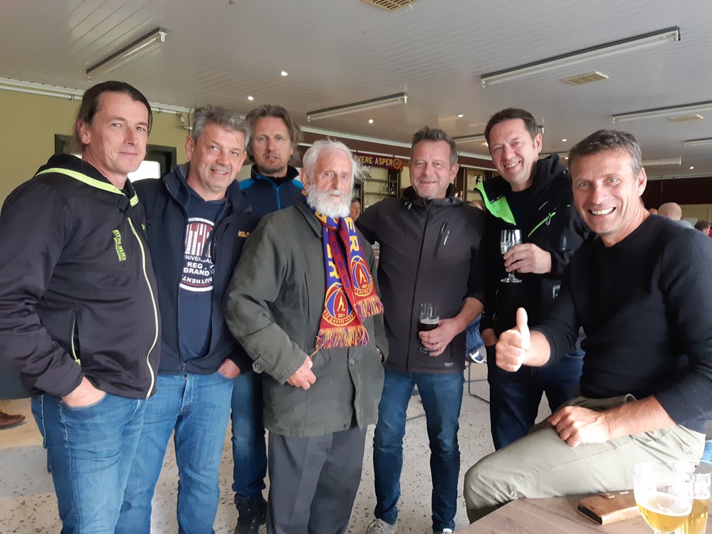 Tikitakka KFC onder stoom - KFC Gavere Asper