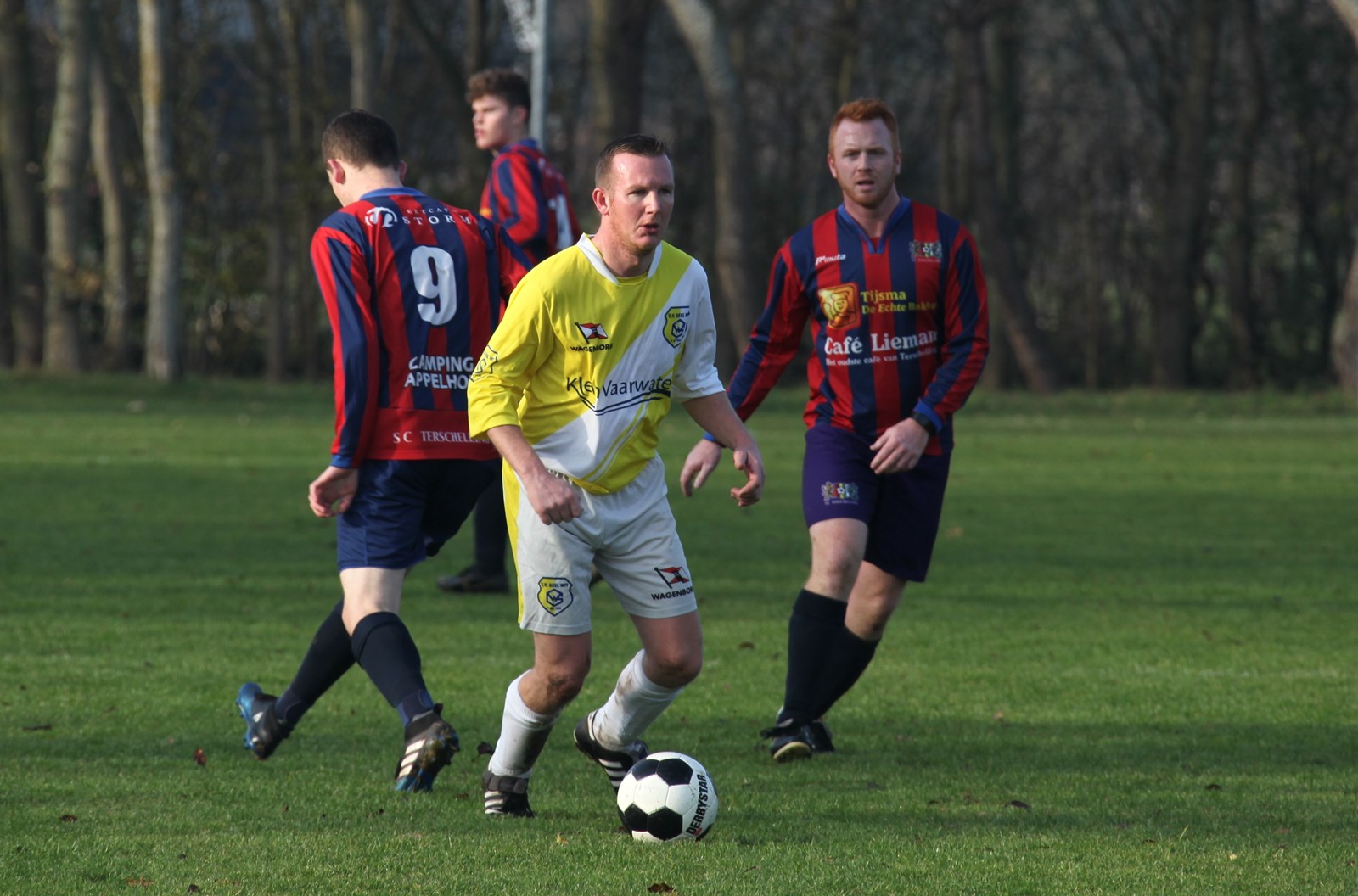 Geel Wit 3 weer in anderhalve competitie, twee keer naar Terschelling ...