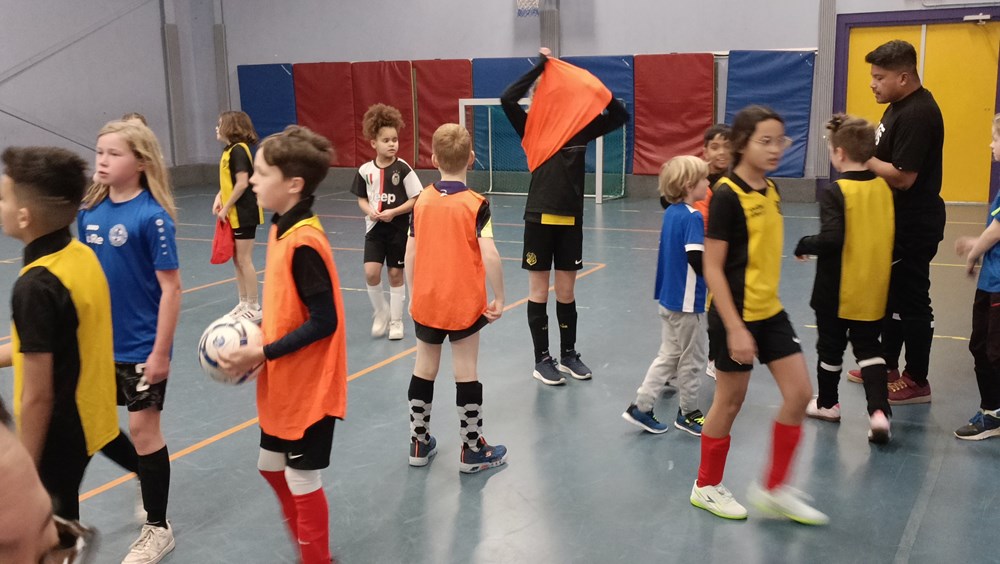 Gelukkig hebben we de Johan Beun sporthal! - SC 't Gooi