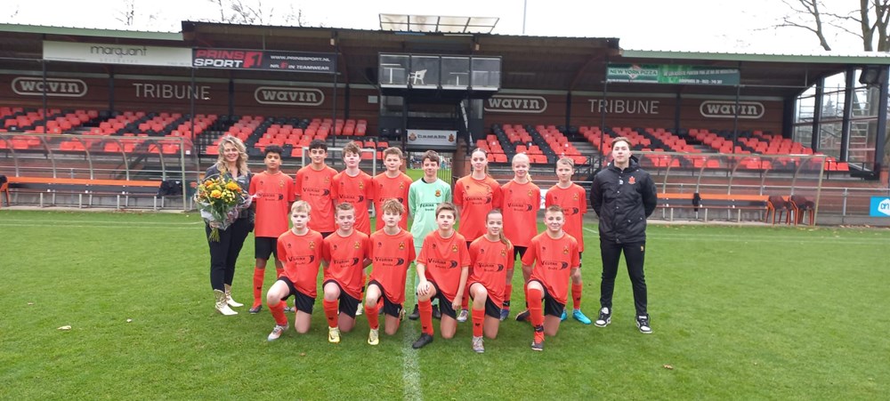 Nieuwe sponsor voor JO14-2: Veurink GWW B.V. - HHC Hardenberg