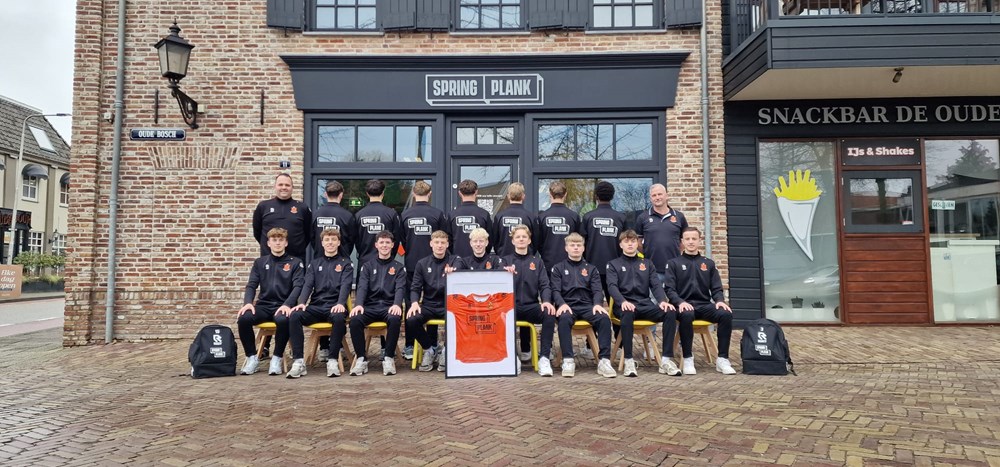 Springplank sponsor JO19-1 - HHC Hardenberg